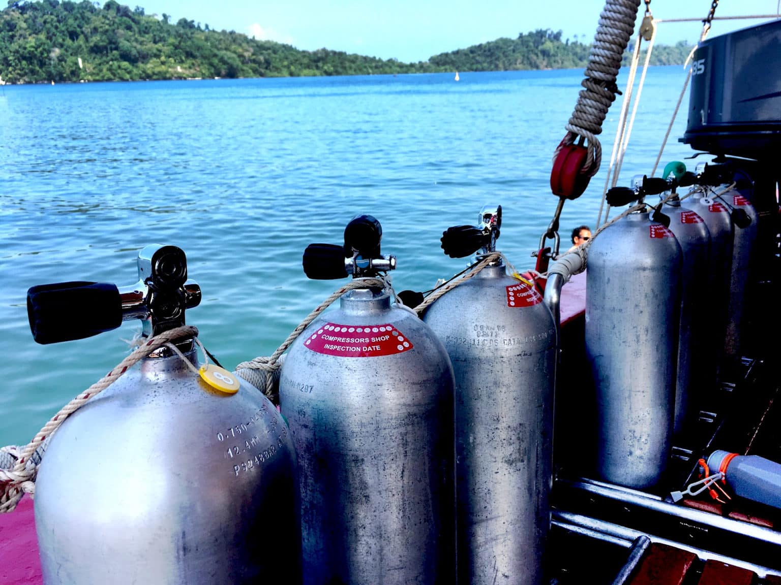 How Long Does a Scuba Tank Last? - DOWN TO SCUBA