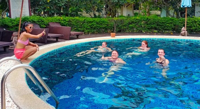 Open Water Diver Certification Facts | DOWN TO SCUBA